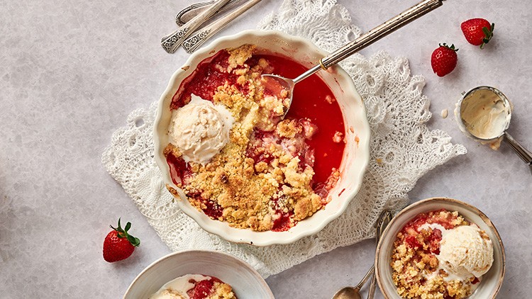 Erdbeer-Crumble - Globus ☀ Supermarkt ⇒ Vielfalt, Qualität & Beratung